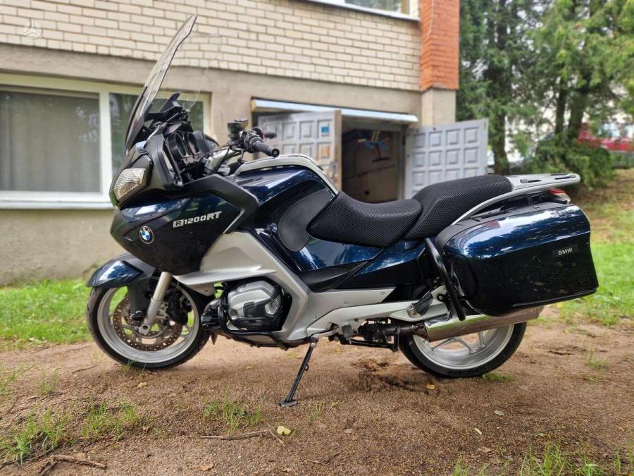 Blue BMW R 1200RT 2012 in Kupiskis, with an engine capacity of 1.17 L and mileage of 105 thousand km for 6300 €, photo 4 on AUTOMOTO.COM.LV
