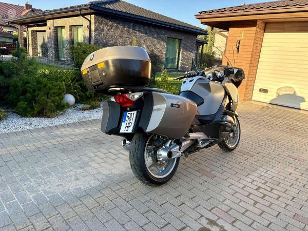 BMW R 1200RT 2008 in Kaunas on AUTOMOTO.COM.LV Brown BMW R 1200RT 2008 in Kaunas, with an engine capacity of 1.17 L and mileage of 105 thousand km for 3900 €, photo 5 on AUTOMOTO.COM.LV