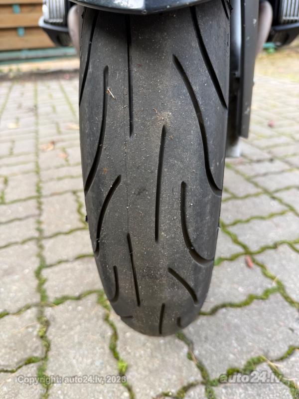 Pelēks BMW R 1200RT 2005 Tallina, ar dzinēja tilpumu 1.17 L un nobraukumu 78 tūkst. km par 6490 €, foto 8 vietnē AUTOMOTO.COM.LV