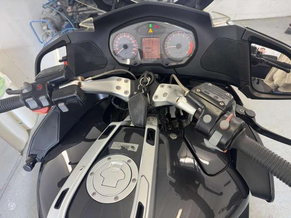 Grey BMW R 1200RT 2006 in Taurage, with an engine capacity of 1.20 L and mileage of 59 thousand km for 3500 €, photo 5 on AUTOMOTO.COM.LV