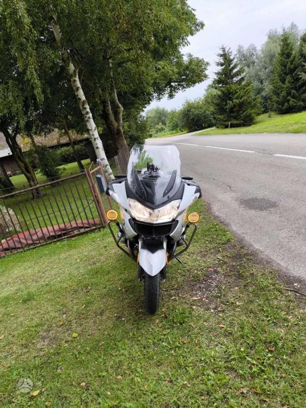 Grey BMW R 1200RT 2011 in Silute, with an engine capacity of 1.20 L and mileage of 50 thousand km for 5499 €, photo 1 on AUTOMOTO.COM.LV