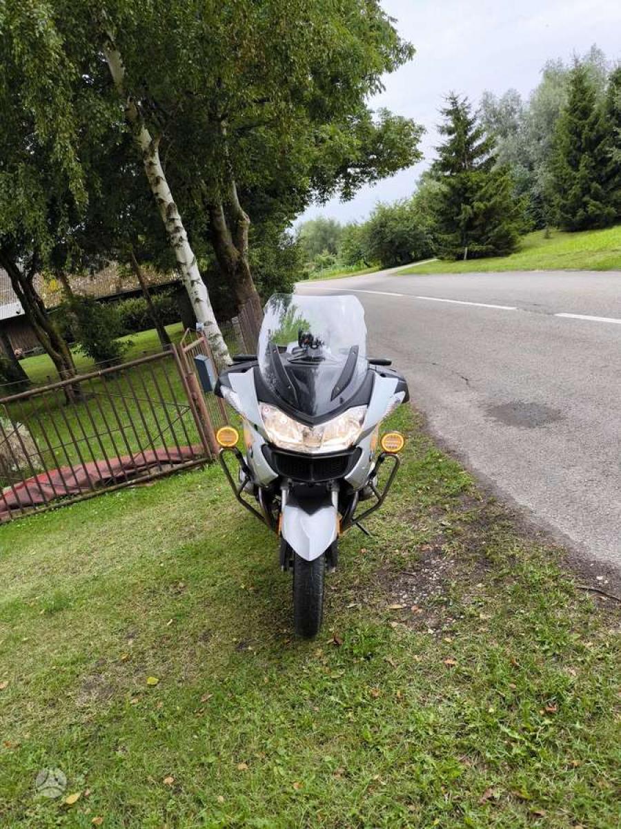 Grey BMW R 1200RT 2011 in Silute, with an engine capacity of 1.20 L and mileage of 50 thousand km for 5499 €, photo 1 on AUTOMOTO.COM.LV