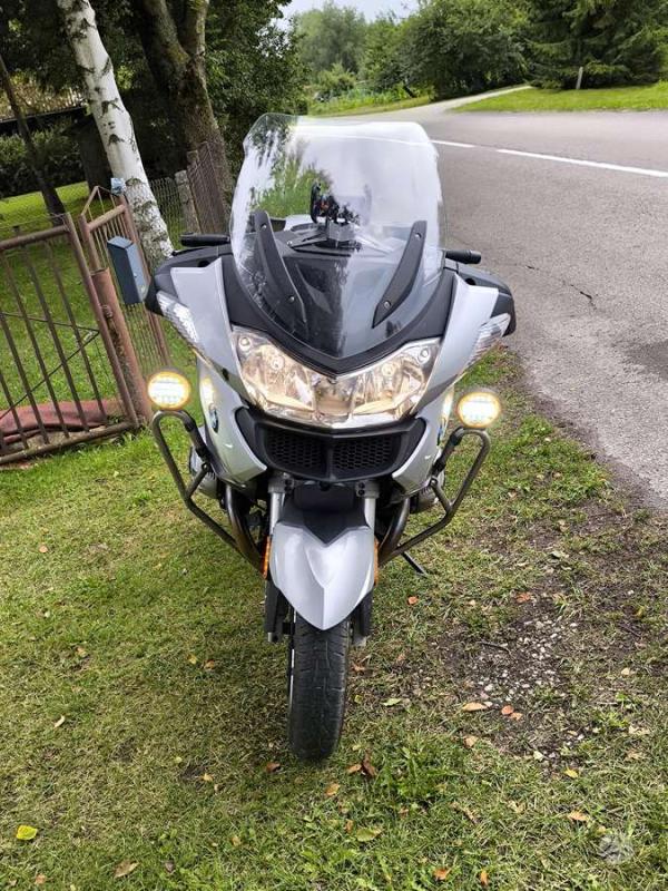 Grey BMW R 1200RT 2011 in Silute, with an engine capacity of 1.20 L and mileage of 50 thousand km for 5499 €, photo 2 on AUTOMOTO.COM.LV