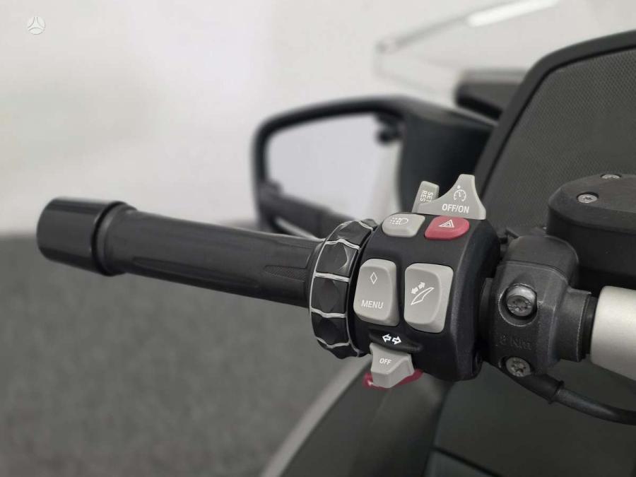 Grey BMW R 1200RT 2014 in Panevezys, with an engine capacity of 1.20 L and mileage of 85 thousand km for 7790 €, photo 17 on AUTOMOTO.COM.LV