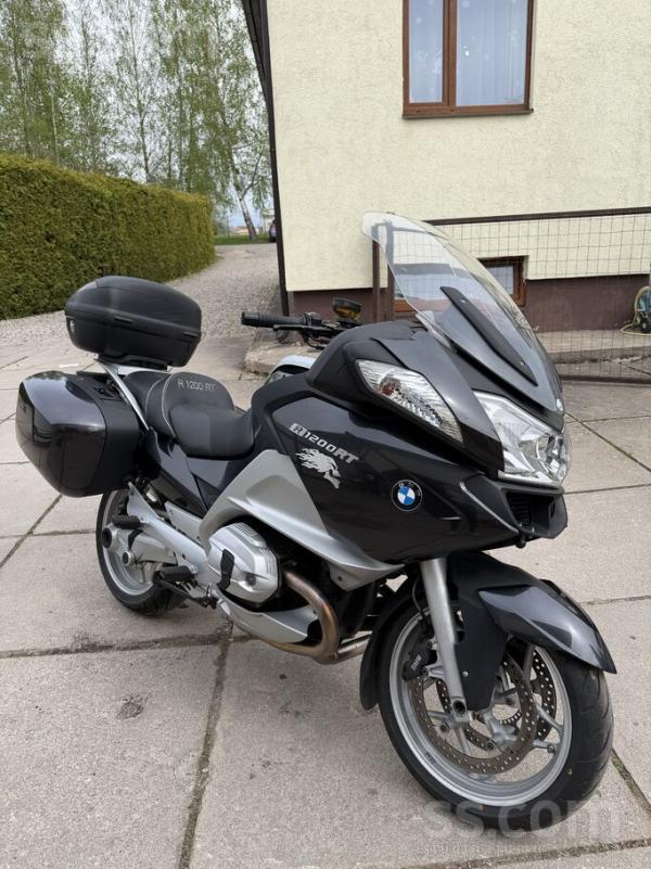 BMW R 1200RT 2010 Saldus, ar dzinēja tilpumu 1.20 L un nobraukumu 0 tūkst. km par 5200 €, foto 1 vietnē AUTOMOTO.COM.LV