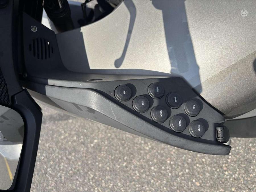 BMW R 1200RT 2011 Viļņa, ar dzinēja tilpumu 1.17 L un nobraukumu 68 tūkst. km par 4000 €, foto 10 vietnē AUTOMOTO.COM.LV