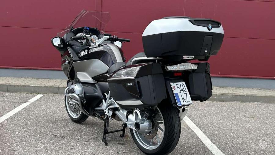 Red BMW R 1200RT 2014 in Kaunas, with an engine capacity of 1.20 L and mileage of 44 thousand km for 8800 €, photo 8 on AUTOMOTO.COM.LV