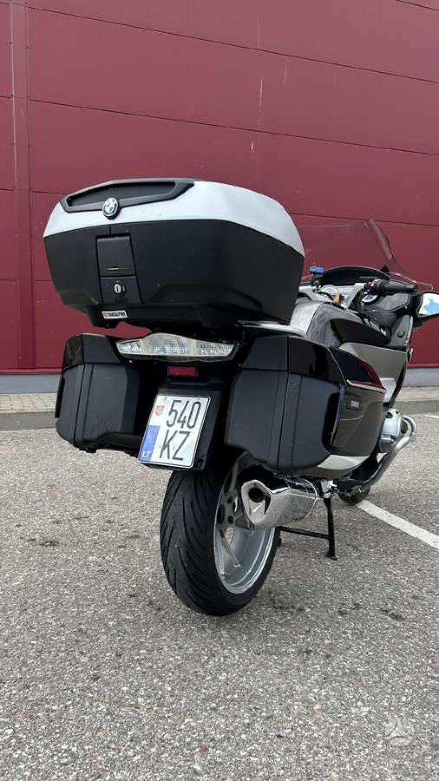 Red BMW R 1200RT 2014 in Kaunas, with an engine capacity of 1.20 L and mileage of 44 thousand km for 8800 €, photo 10 on AUTOMOTO.COM.LV