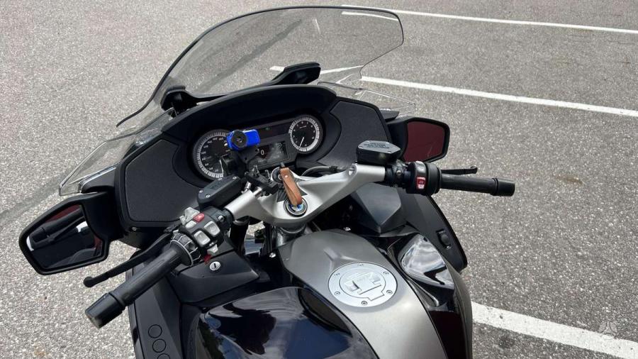 Red BMW R 1200RT 2014 in Kaunas, with an engine capacity of 1.20 L and mileage of 44 thousand km for 8800 €, photo 18 on AUTOMOTO.COM.LV