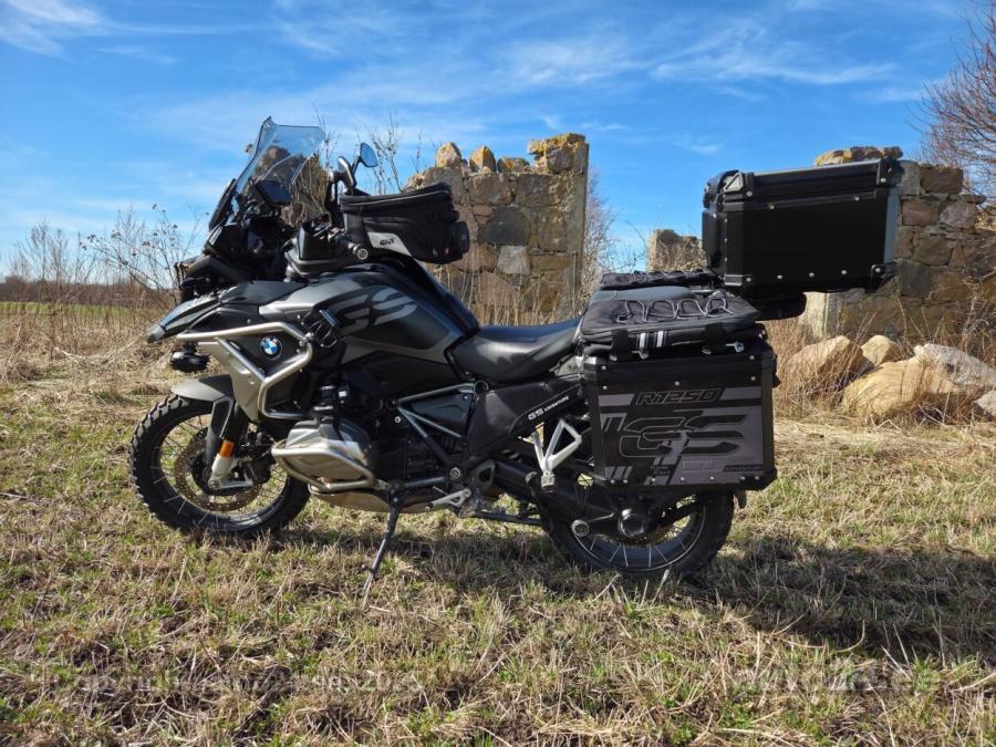 Черный БМВ R 1250GS 2021 в Таллин, объемом двигателя 1.25 л и пробегом 17 тыс. км за 21000 €, фото 2 на AUTOMOTO.COM.LV