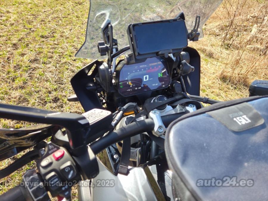 Черный БМВ R 1250GS 2021 в Таллин, объемом двигателя 1.25 л и пробегом 17 тыс. км за 21000 €, фото 7 на AUTOMOTO.COM.LV