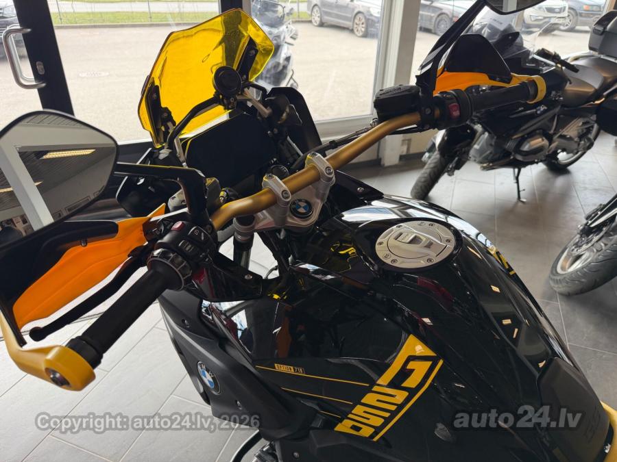 Melns BMW R 1250GS 2021 Tallina, ar dzinēja tilpumu 1.25 L un nobraukumu 23 tūkst. km par 17690 €, foto 22 vietnē AUTOMOTO.COM.LV