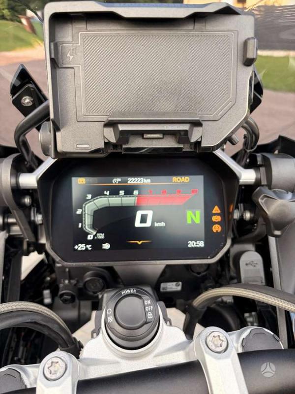 Черный БМВ R 1250GS 2021 в Каунас, объемом двигателя 1.25 л и пробегом 22 тыс. км за 17300 €, фото 5 на AUTOMOTO.COM.LV