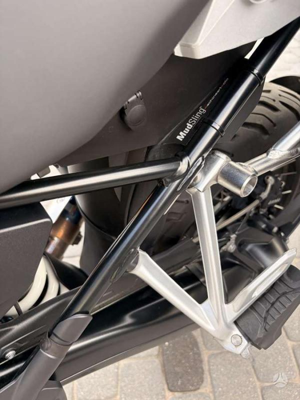 Черный БМВ R 1250GS 2021 в Каунас, объемом двигателя 1.25 л и пробегом 22 тыс. км за 17300 €, фото 8 на AUTOMOTO.COM.LV
