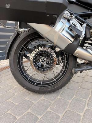 Черный БМВ R 1250GS 2021 в Каунас, объемом двигателя 1.25 л и пробегом 22 тыс. км за 17300 €, фото 15 на AUTOMOTO.COM.LV
