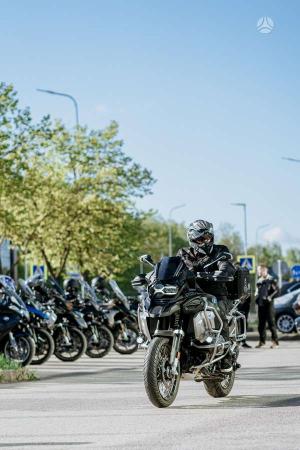 Черный БМВ R 1250GS 2021 в Каунас, объемом двигателя 1.25 л и пробегом 22 тыс. км за 17300 €, фото 16 на AUTOMOTO.COM.LV