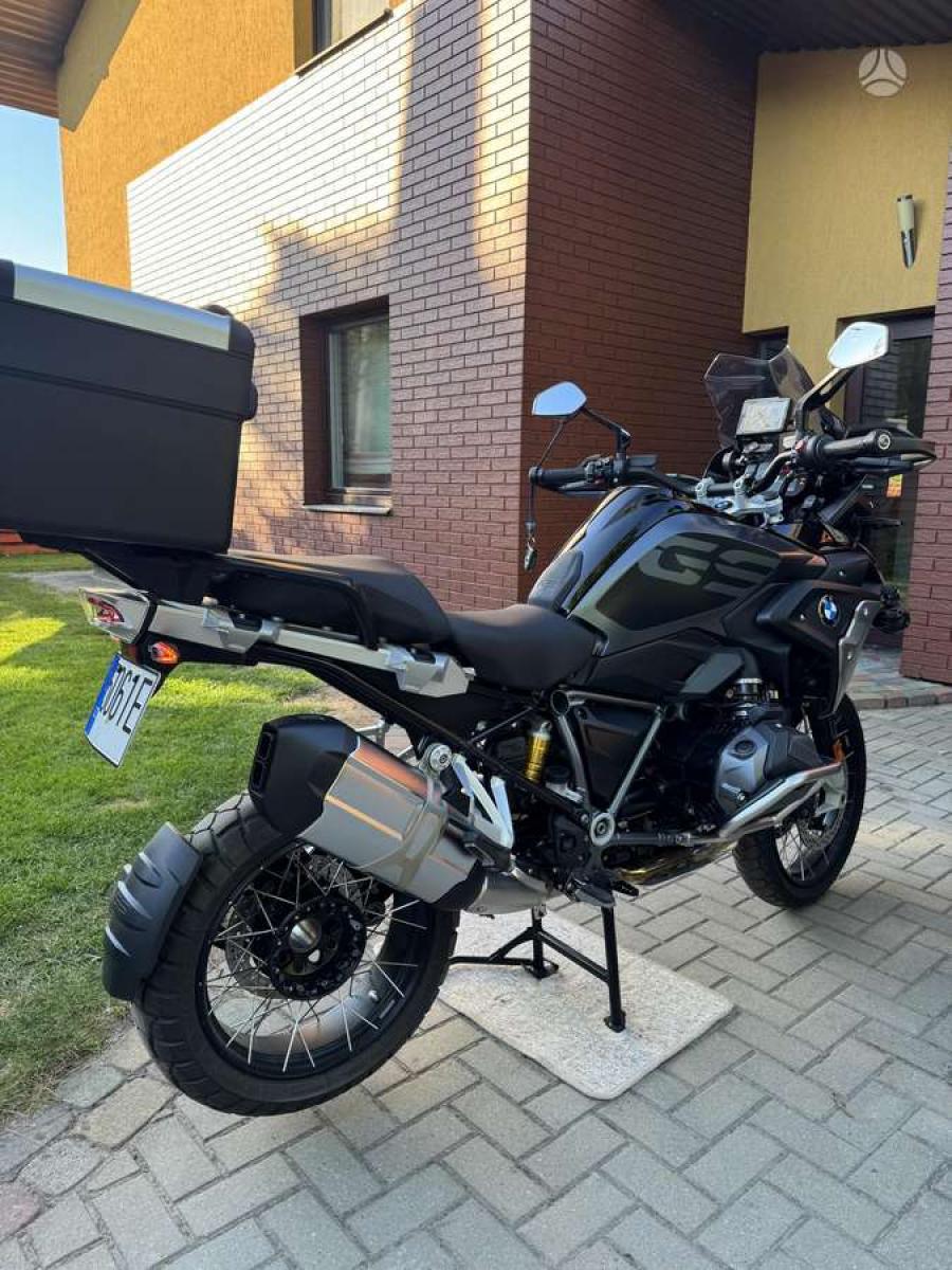 Черный БМВ R 1250GS 2021 в Каунас, объемом двигателя 0.00 л и пробегом 22 тыс. км за 15500 €, фото 3 на AUTOMOTO.COM.LV
