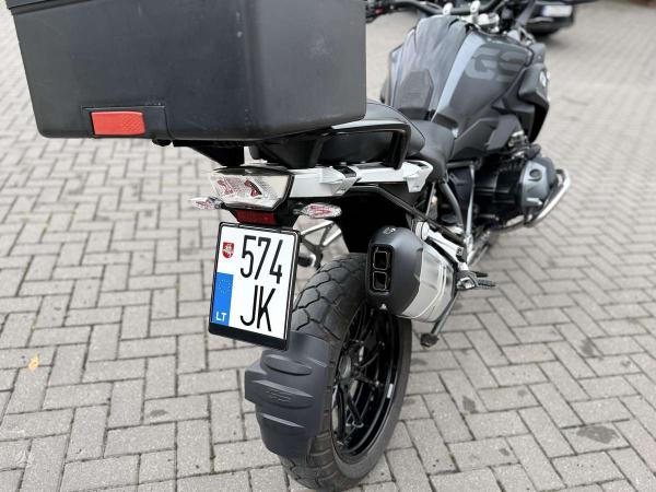 BMW R 1250GS 2021 in Vilnius on AUTOMOTO.COM.LV Black BMW R 1250GS 2021 in Vilnius, with an engine capacity of 1.25 L and mileage of 5 thousand km for 15800 €, photo 7 on AUTOMOTO.COM.LV