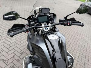 Черный БМВ R 1250GS 2021 в Вильнюс, объемом двигателя 1.25 л и пробегом 5 тыс. км за 15800 €, фото 10 на AUTOMOTO.COM.LV