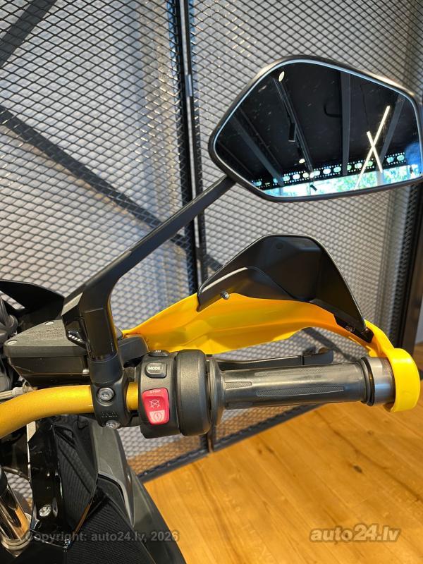 Black BMW R 1250GS 2021 in Tallinn, with an engine capacity of 1.25 L and mileage of 23 thousand km for 16900 €, photo 11 on AUTOMOTO.COM.LV
