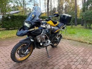 Melns BMW R 1250GS 2021 Tallina, ar dzinēja tilpumu 1.25 L un nobraukumu 25 tūkst. km par 16000 €, foto 1 vietnē AUTOMOTO.COM.LV