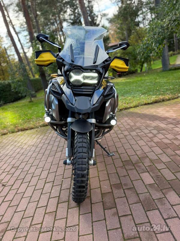 Melns BMW R 1250GS 2021 Tallina, ar dzinēja tilpumu 1.25 L un nobraukumu 25 tūkst. km par 16000 €, foto 3 vietnē AUTOMOTO.COM.LV