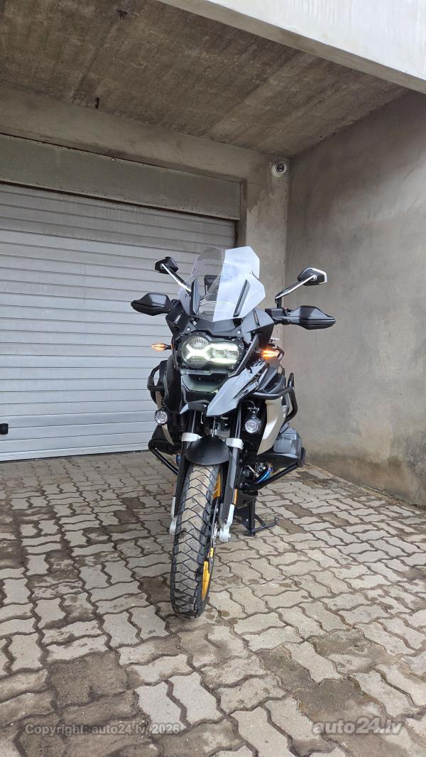 Melns BMW R 1250GS 2022 Tallina, ar dzinēja tilpumu 1.25 L un nobraukumu 3 tūkst. km par 21000 €, foto 2 vietnē AUTOMOTO.COM.LV