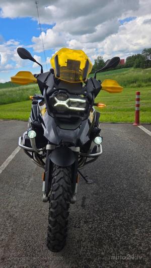 Black BMW R 1250GS 2022 in Tallinn, with an engine capacity of 1.25 L and mileage of 29 thousand km for 19000 €, photo 4 on AUTOMOTO.COM.LV