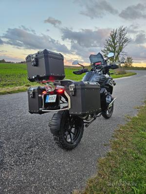 Black BMW R 1250GS 2022 in Tartu, with an engine capacity of 1.25 L and mileage of 26 thousand km for 18500 €, photo 5 on AUTOMOTO.COM.LV