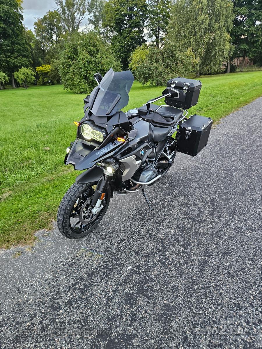 Black BMW R 1250GS 2022 in Tartu, with an engine capacity of 1.25 L and mileage of 26 thousand km for 18500 €, photo 7 on AUTOMOTO.COM.LV