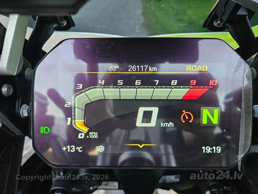 Black BMW R 1250GS 2022 in Tartu, with an engine capacity of 1.25 L and mileage of 26 thousand km for 18500 €, photo 9 on AUTOMOTO.COM.LV