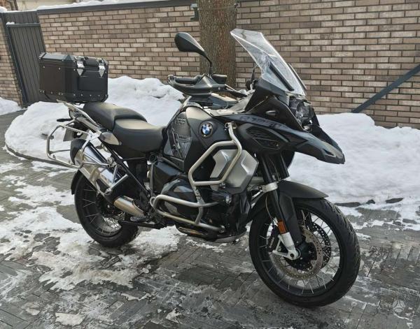 Black BMW R 1250GS 2023 in Kaunas, with an engine capacity of 1.25 L and mileage of 22 thousand km for 16700 €, photo 1 on AUTOMOTO.COM.LV