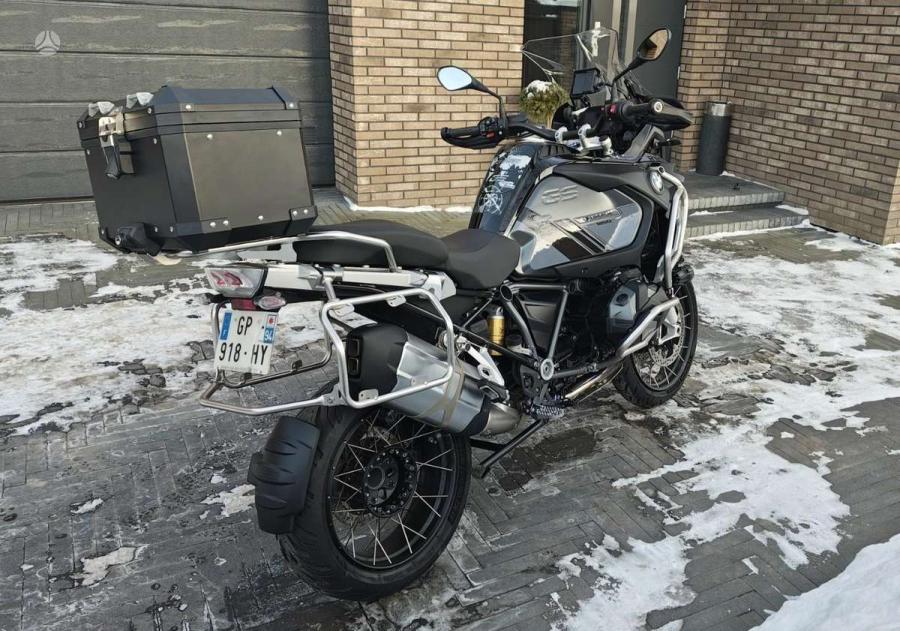 Black BMW R 1250GS 2023 in Kaunas, with an engine capacity of 1.25 L and mileage of 22 thousand km for 16700 €, photo 5 on AUTOMOTO.COM.LV