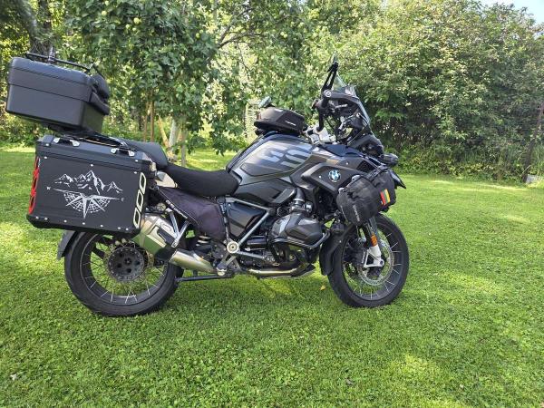 Melns BMW R 1250GS 2023 Viļņa, ar dzinēja tilpumu 1.25 L un nobraukumu 22 tūkst. km par 20300 €, foto 4 vietnē AUTOMOTO.COM.LV