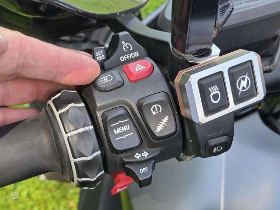 Черный БМВ R 1250GS 2023 в Вильнюс, объемом двигателя 1.25 л и пробегом 22 тыс. км за 20300 €, фото 11 на AUTOMOTO.COM.LV