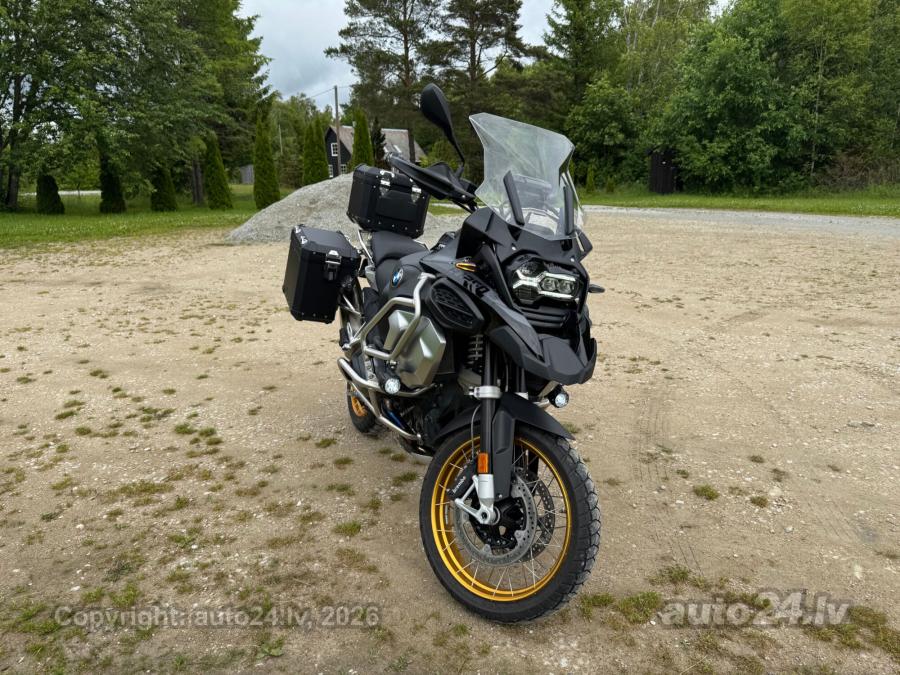 Black BMW R 1250GS 2025 in Tallinn, with an engine capacity of 1.25 L and mileage of 8 thousand km for 22300 €, photo 3 on AUTOMOTO.COM.LV