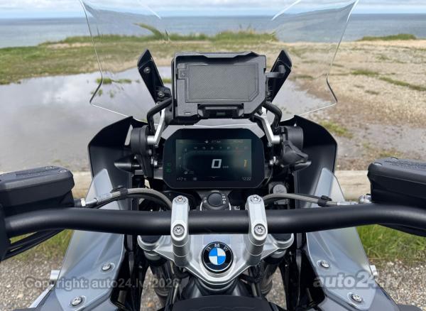 Black BMW R 1250GS 2025 in Tallinn, with an engine capacity of 1.25 L and mileage of 8 thousand km for 22300 €, photo 6 on AUTOMOTO.COM.LV