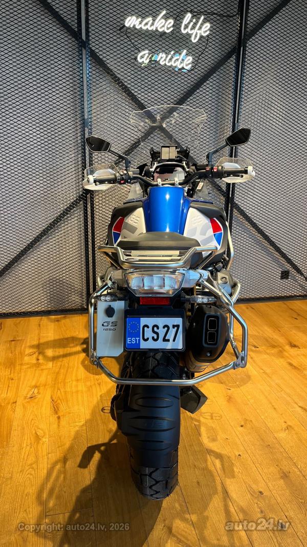 Blue BMW R 1250GS 2021 in Tallinn, with an engine capacity of 1.25 L and mileage of 34 thousand km for 15900 €, photo 6 on AUTOMOTO.COM.LV