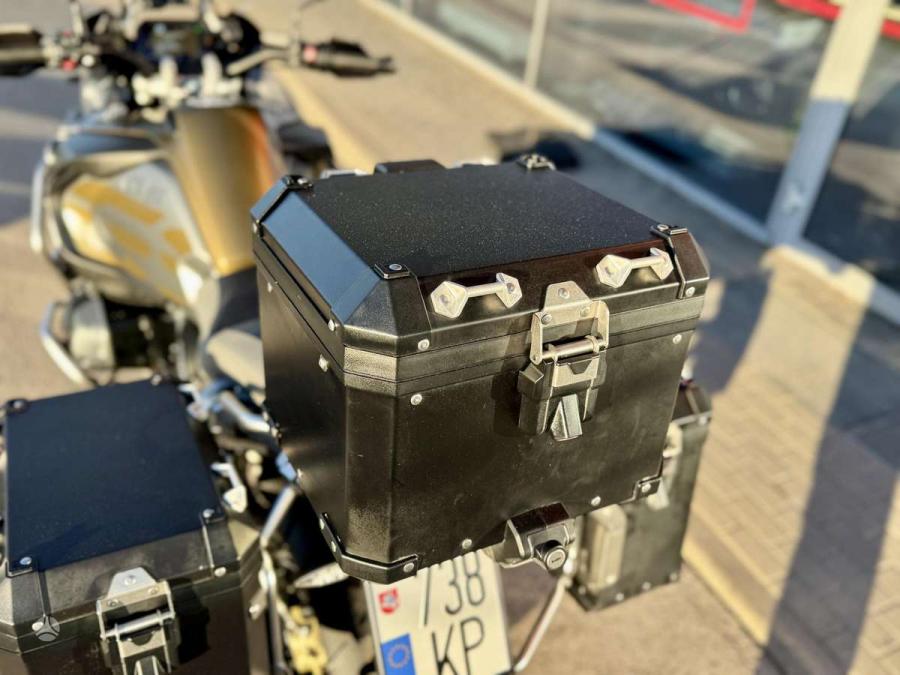 Brown BMW R 1250GS 2019 in Vilnius, with an engine capacity of 1.25 L and mileage of 55 thousand km for 13799 €, photo 15 on AUTOMOTO.COM.LV