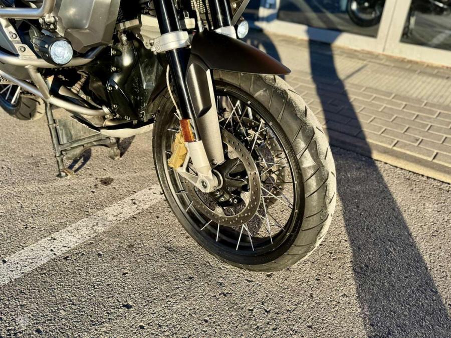 Brown BMW R 1250GS 2019 in Vilnius, with an engine capacity of 1.25 L and mileage of 55 thousand km for 13799 €, photo 20 on AUTOMOTO.COM.LV