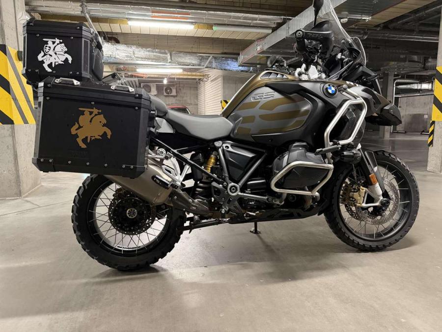 Green BMW R 1250GS 2019 in Kaunas, with an engine capacity of 1.25 L and mileage of 26 thousand km for 15300 €, photo 1 on AUTOMOTO.COM.LV