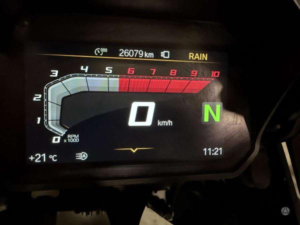 Green BMW R 1250GS 2019 in Kaunas, with an engine capacity of 1.25 L and mileage of 26 thousand km for 15300 €, photo 3 on AUTOMOTO.COM.LV