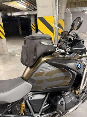 Green BMW R 1250GS 2019 in Kaunas, with an engine capacity of 1.25 L and mileage of 26 thousand km for 15300 €, photo 6 on AUTOMOTO.COM.LV