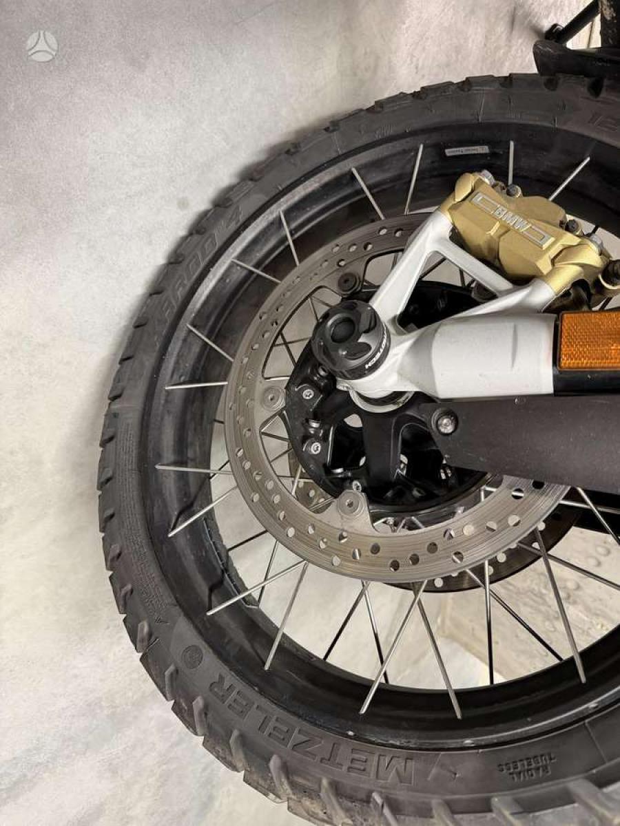 Green BMW R 1250GS 2019 in Kaunas, with an engine capacity of 1.25 L and mileage of 26 thousand km for 15300 €, photo 8 on AUTOMOTO.COM.LV