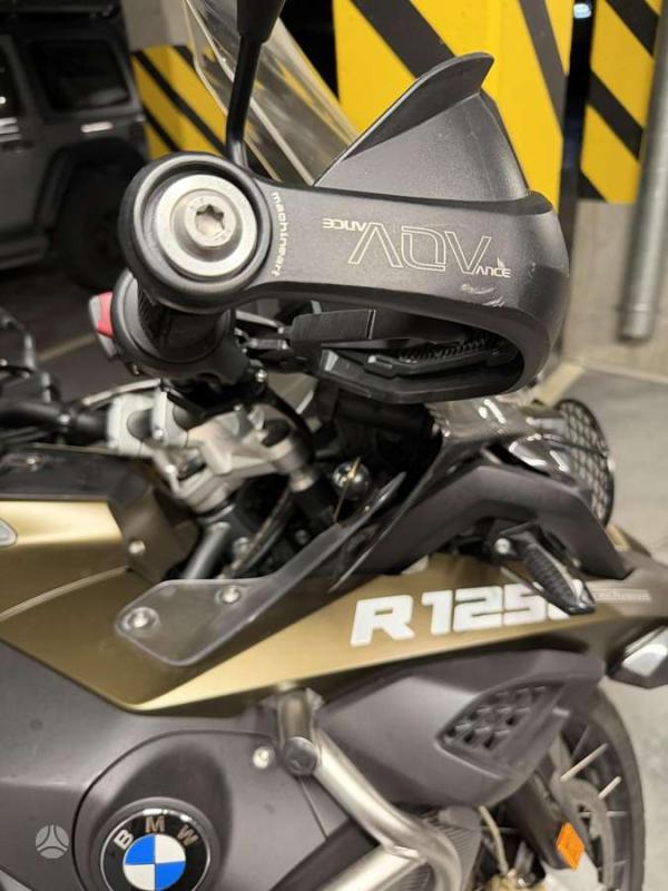 Green BMW R 1250GS 2019 in Kaunas, with an engine capacity of 1.25 L and mileage of 26 thousand km for 15300 €, photo 10 on AUTOMOTO.COM.LV