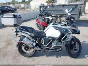 Pelēks BMW R 1250GS 2021 Klaipėda, ar dzinēja tilpumu 1.25 L un nobraukumu 104 tūkst. km par 7000 €, foto 11 vietnē AUTOMOTO.COM.LV