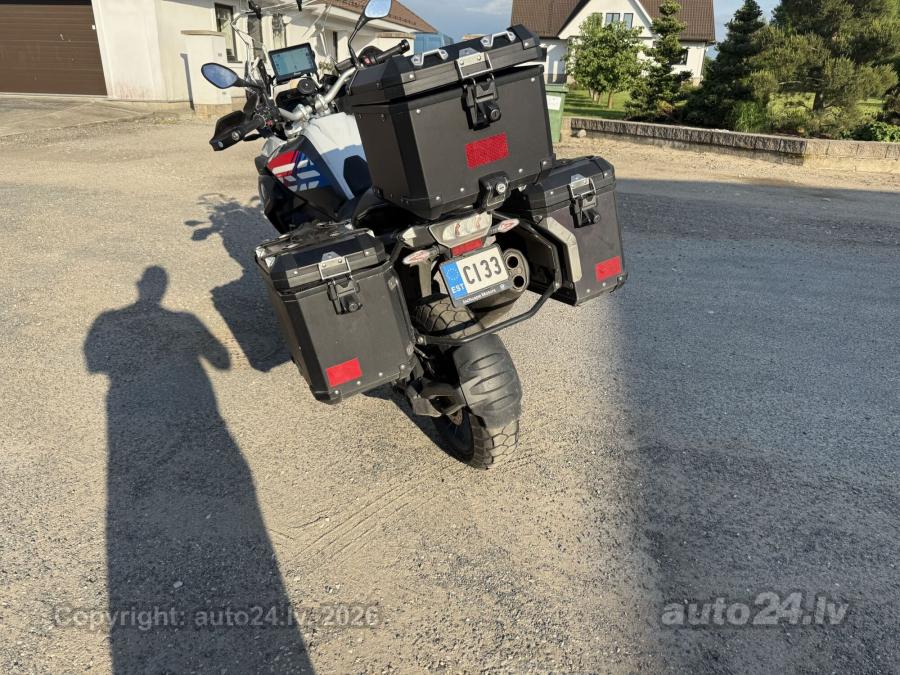 Серый БМВ R 1250GS 2021 в Таллин, объемом двигателя 1.25 л и пробегом 49 тыс. км за 16990 €, фото 5 на AUTOMOTO.COM.LV