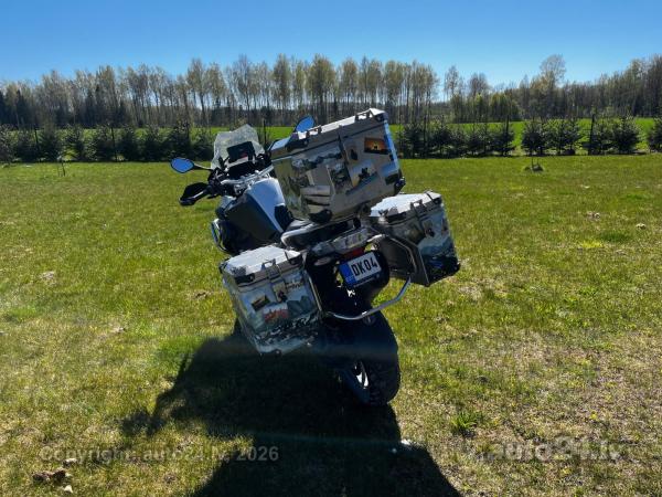 Серый БМВ R 1250GS 2022 в Тарту, объемом двигателя 1.25 л и пробегом 31 тыс. км за 18500 €, фото 4 на AUTOMOTO.COM.LV