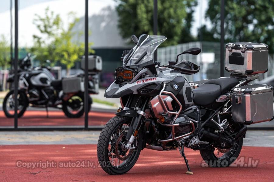 Pelēks BMW R 1250GS 2023 Tallina, ar dzinēja tilpumu 0.00 L un nobraukumu 20 tūkst. km par 20000 €, foto 3 vietnē AUTOMOTO.COM.LV