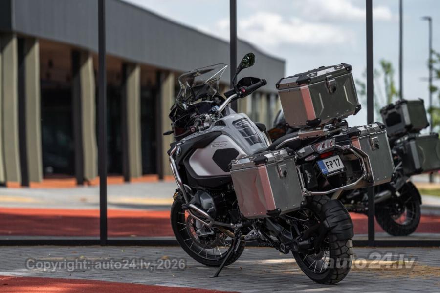 Pelēks BMW R 1250GS 2023 Tallina, ar dzinēja tilpumu 0.00 L un nobraukumu 20 tūkst. km par 20000 €, foto 5 vietnē AUTOMOTO.COM.LV